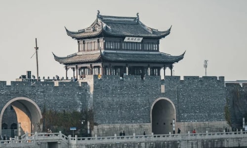 Suzhou Walking Tour: Explore Ancient Gates and City Walls